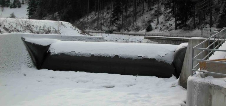 Rubber dams and their applications - Hydro Construct